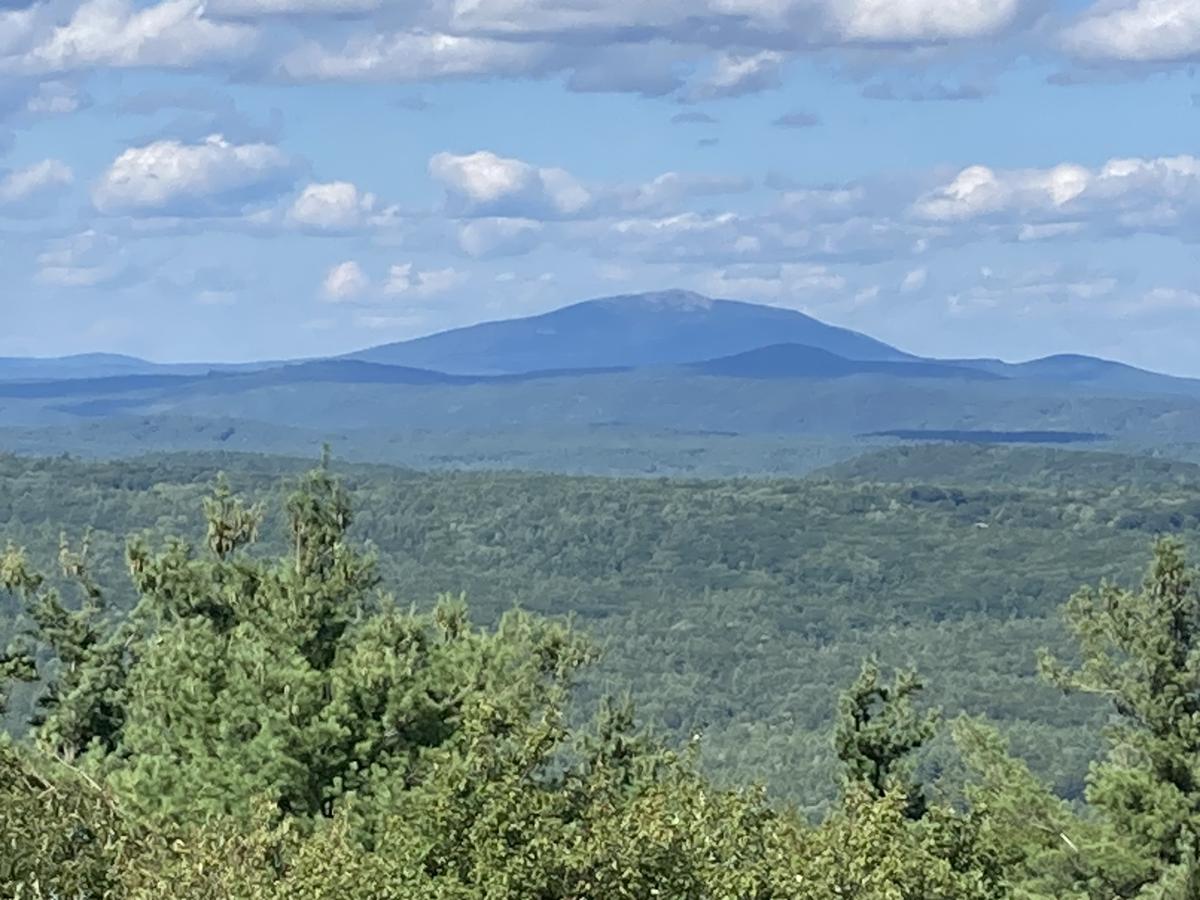 Mount Grace – Hiking Massachusetts Peaks